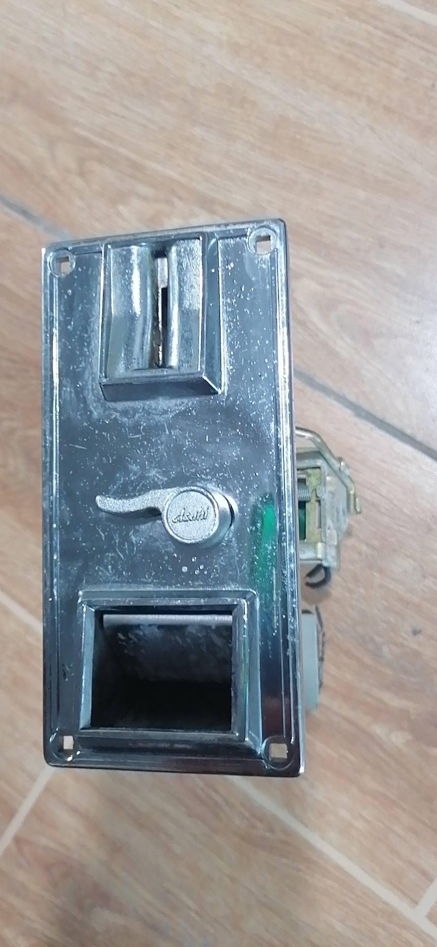 Asahi Seiko Coin Mech .used and tested working